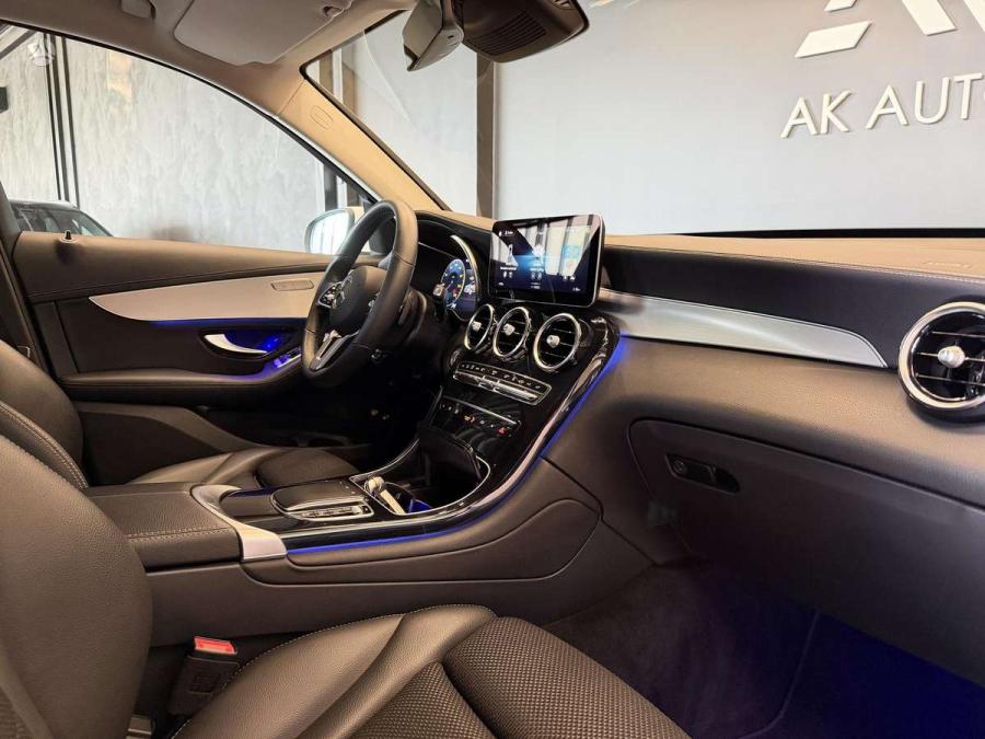 Белый Мерседес GLC 300 2022 в Каунас, объемом двигателя 1.99 л и пробегом 149 тыс. км за 31490 €, фото 18 на AUTOMOTO.COM.LV