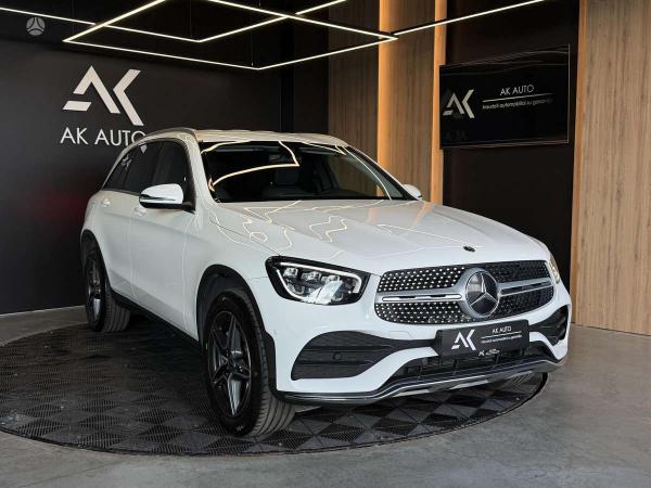 Белый Мерседес GLC 300 2022 в Каунас, объемом двигателя 1.99 л и пробегом 109 тыс. км за 31990 €, фото 3 на AUTOMOTO.COM.LV