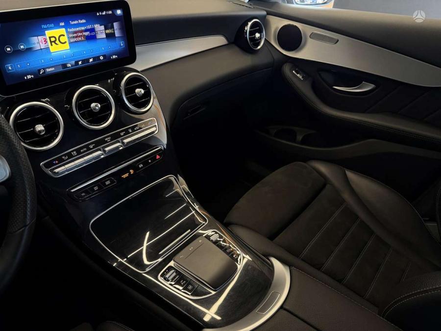 Белый Мерседес GLC 300 2022 в Каунас, объемом двигателя 1.99 л и пробегом 109 тыс. км за 31990 €, фото 20 на AUTOMOTO.COM.LV