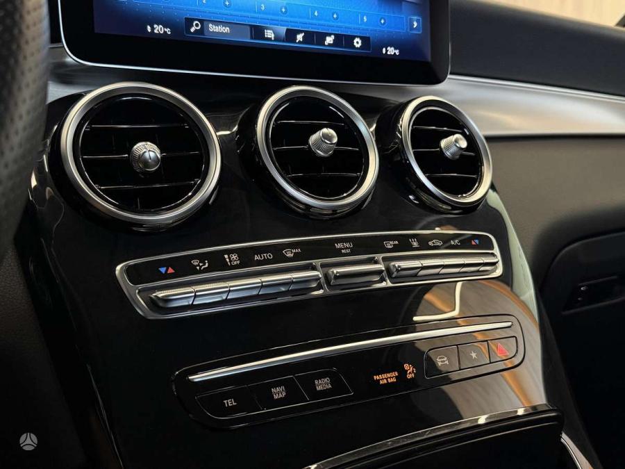 Белый Мерседес GLC 300 2022 в Каунас, объемом двигателя 1.99 л и пробегом 109 тыс. км за 31990 €, фото 23 на AUTOMOTO.COM.LV