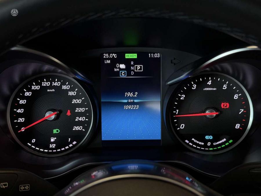 Белый Мерседес GLC 300 2022 в Каунас, объемом двигателя 1.99 л и пробегом 109 тыс. км за 31990 €, фото 32 на AUTOMOTO.COM.LV