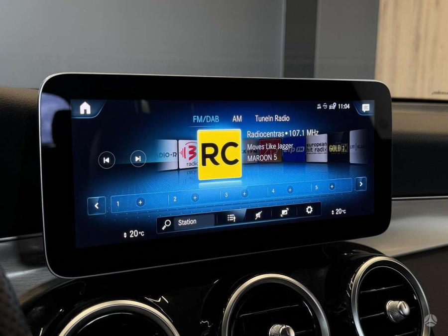 Белый Мерседес GLC 300 2022 в Каунас, объемом двигателя 1.99 л и пробегом 109 тыс. км за 31990 €, фото 33 на AUTOMOTO.COM.LV