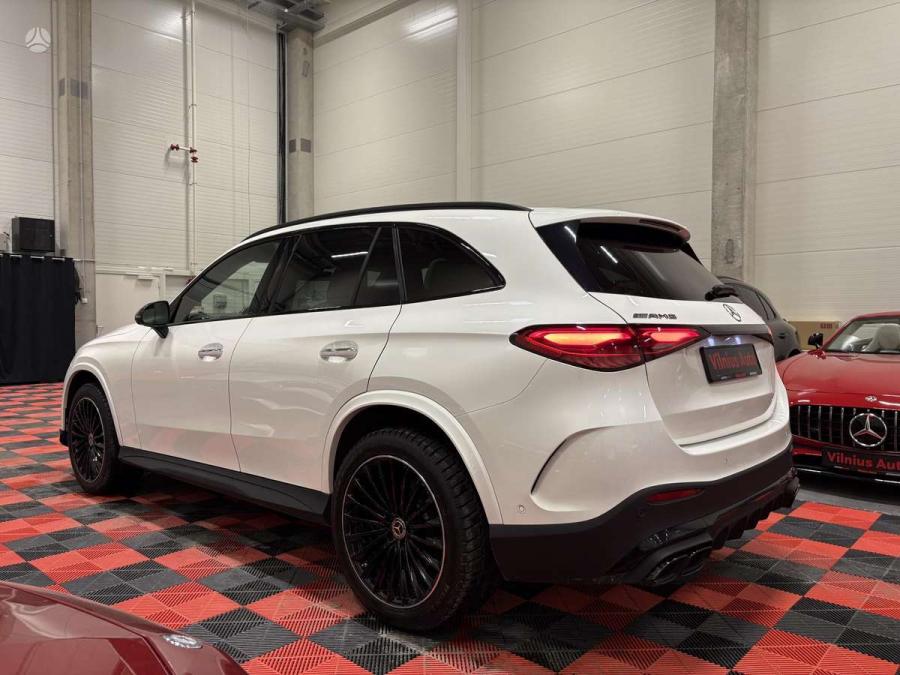 White Mercedes-Benz GLC 300 2023 in Vilnius, with an engine capacity of 2.00 L and mileage of 34 thousand km for 49999 €, photo 6 on AUTOMOTO.COM.LV