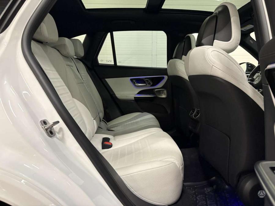 White Mercedes-Benz GLC 300 2023 in Vilnius, with an engine capacity of 2.00 L and mileage of 34 thousand km for 49999 €, photo 34 on AUTOMOTO.COM.LV
