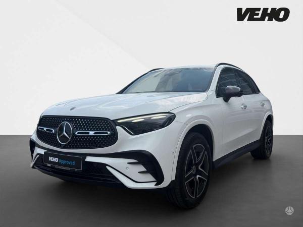 Белый Мерседес GLC 300 2023 в Вильнюс, объемом двигателя 1.99 л и пробегом 117 тыс. км за 49999 €, фото 1 на AUTOMOTO.COM.LV