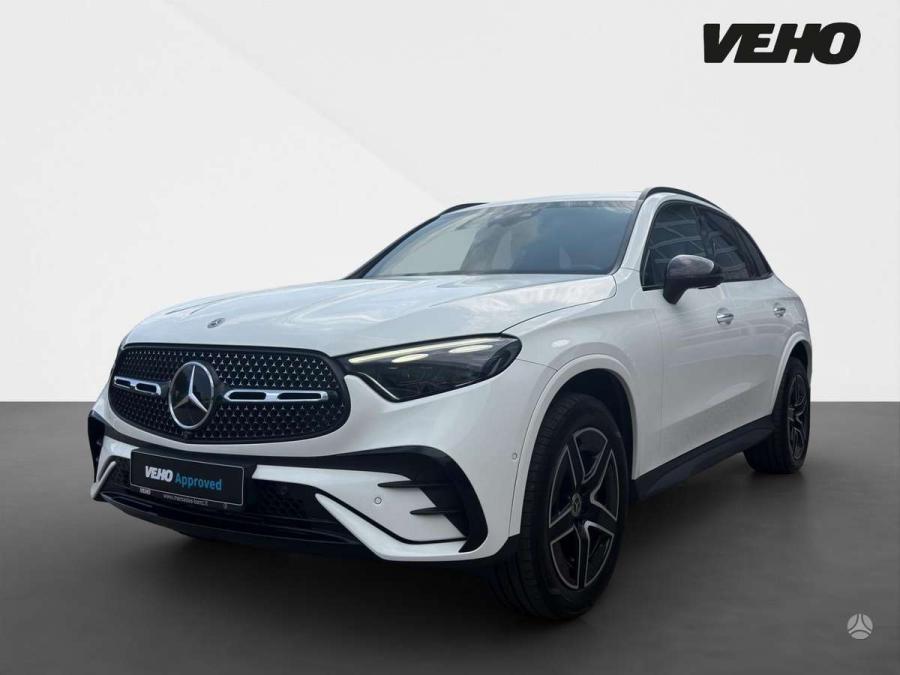 Белый Мерседес GLC 300 2023 в Вильнюс, объемом двигателя 1.99 л и пробегом 117 тыс. км за 49999 €, фото 1 на AUTOMOTO.COM.LV