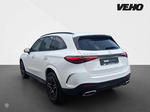 Белый Мерседес GLC 300 2023 в Вильнюс, объемом двигателя 1.99 л и пробегом 117 тыс. км за 49999 €, фото 5 на AUTOMOTO.COM.LV