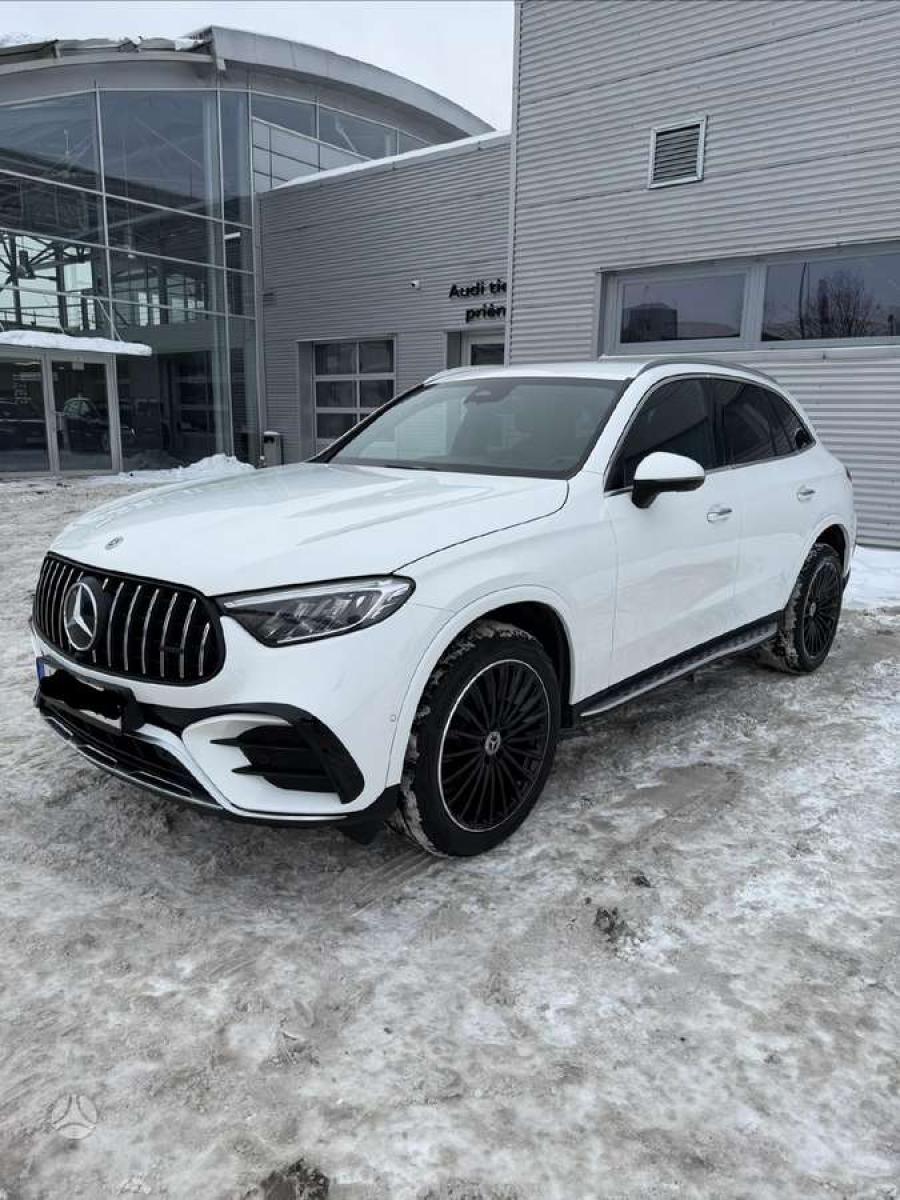 Balts Mercedes-Benz GLC 300 2024 Palanga, ar dzinēja tilpumu 2.00 L un nobraukumu 19 tūkst. km par 46500 €, foto 1 vietnē AUTOMOTO.COM.LV