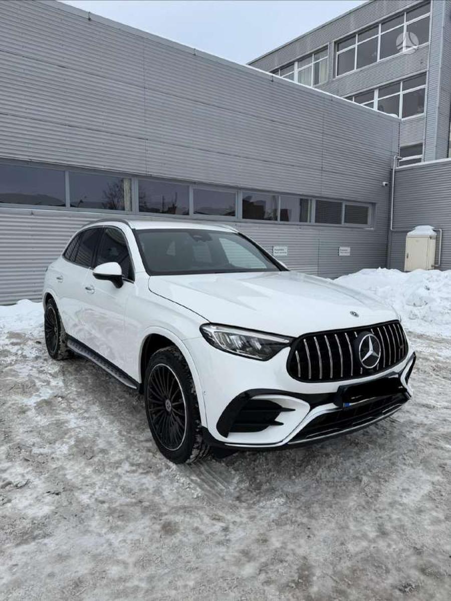 Balts Mercedes-Benz GLC 300 2024 Palanga, ar dzinēja tilpumu 2.00 L un nobraukumu 19 tūkst. km par 46500 €, foto 2 vietnē AUTOMOTO.COM.LV