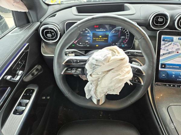 White Mercedes-Benz GLC 300 2024 in Klaipeda, with an engine capacity of 2.00 L and mileage of 42 thousand km for 20700 €, photo 9 on AUTOMOTO.COM.LV