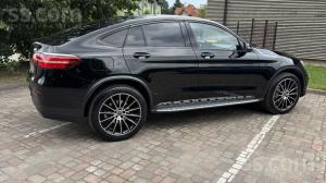 Black Mercedes-Benz GLC 350 2018 in Riga, with an engine capacity of 3.00 L and mileage of 164 thousand km for 27500 €, photo 7 on AUTOMOTO.COM.LV
