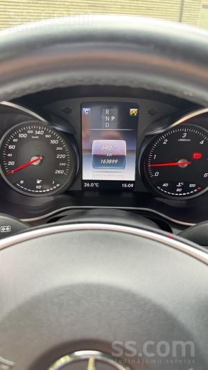 Black Mercedes-Benz GLC 350 2018 in Riga, with an engine capacity of 3.00 L and mileage of 164 thousand km for 27500 €, photo 11 on AUTOMOTO.COM.LV