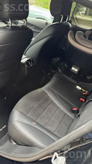 Black Mercedes-Benz GLC 350 2018 in Riga, with an engine capacity of 3.00 L and mileage of 164 thousand km for 27500 €, photo 16 on AUTOMOTO.COM.LV