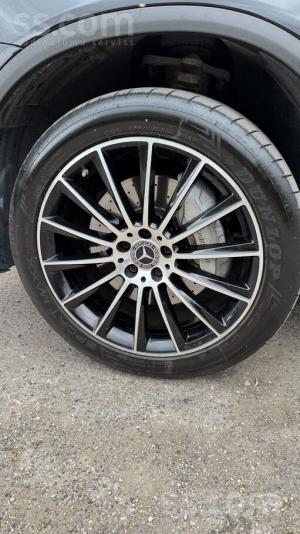 Black Mercedes-Benz GLC 350 2018 in Riga, with an engine capacity of 3.00 L and mileage of 164 thousand km for 27500 €, photo 20 on AUTOMOTO.COM.LV