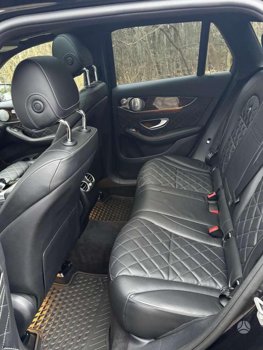 Black Mercedes-Benz GLC 350 2016 in Kaunas, with an engine capacity of 1.99 L and mileage of 157 thousand km for 22200 €, photo 12 on AUTOMOTO.COM.LV