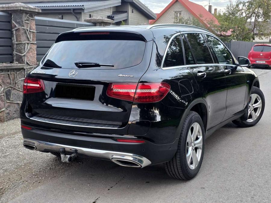 Melns Mercedes-Benz GLC 350 2016 Radviliškis, ar dzinēja tilpumu 1.99 L un nobraukumu 260 tūkst. km par 9150 €, foto 12 vietnē AUTOMOTO.COM.LV