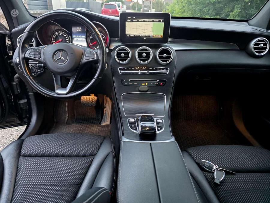 Melns Mercedes-Benz GLC 350 2016 Radviliškis, ar dzinēja tilpumu 1.99 L un nobraukumu 260 tūkst. km par 9150 €, foto 15 vietnē AUTOMOTO.COM.LV