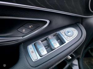 Melns Mercedes-Benz GLC 350 2016 Radviliškis, ar dzinēja tilpumu 1.99 L un nobraukumu 260 tūkst. km par 9150 €, foto 17 vietnē AUTOMOTO.COM.LV
