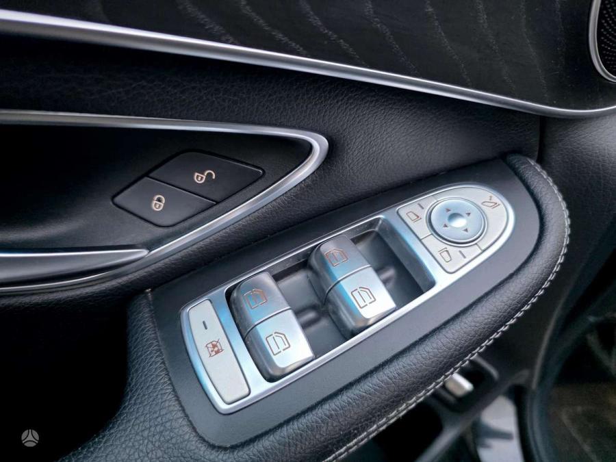 Melns Mercedes-Benz GLC 350 2016 Radviliškis, ar dzinēja tilpumu 1.99 L un nobraukumu 260 tūkst. km par 9150 €, foto 17 vietnē AUTOMOTO.COM.LV
