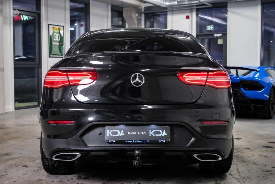 Black Mercedes-Benz GLC 350 2017 in Kaunas, with an engine capacity of 2.99 L and mileage of 205 thousand km for 29950 €, photo 11 on AUTOMOTO.COM.LV