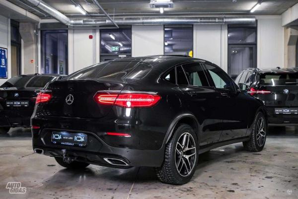 Black Mercedes-Benz GLC 350 2017 in Marijampole, with an engine capacity of 3.00 L and mileage of 205 thousand km for 29950 €, photo 9 on AUTOMOTO.COM.LV