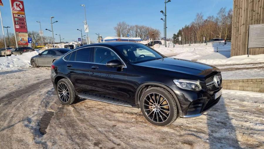Melns Mercedes-Benz GLC 350 2017 Tauragė, ar dzinēja tilpumu 2.99 L un nobraukumu 278 tūkst. km par 24900 €, foto 1 vietnē AUTOMOTO.COM.LV