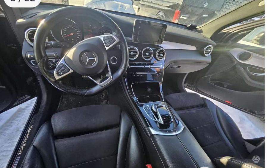 Black Mercedes-Benz GLC 350 2017 in Kaunas, with an engine capacity of 2.00 L and mileage of 276 thousand km for 13800 €, photo 8 on AUTOMOTO.COM.LV