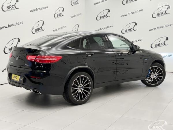 Black Mercedes-Benz GLC 350 2017 in Avizieniai, with an engine capacity of 2.00 L and mileage of 221 thousand km for 24900 €, photo 2 on AUTOMOTO.COM.LV