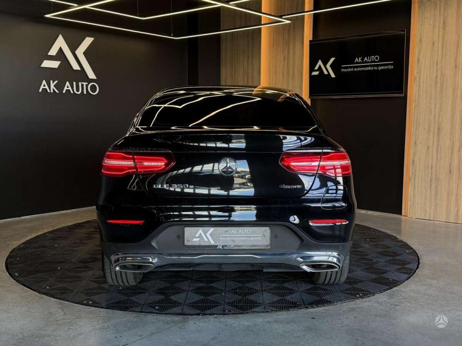 Black Mercedes-Benz GLC 350 2017 in Kaunas, with an engine capacity of 1.99 L and mileage of 104 thousand km for 27490 €, photo 11 on AUTOMOTO.COM.LV