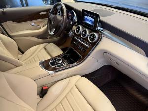 Black Mercedes-Benz GLC 350 2017 in Kaunas, with an engine capacity of 1.99 L and mileage of 104 thousand km for 27490 €, photo 18 on AUTOMOTO.COM.LV