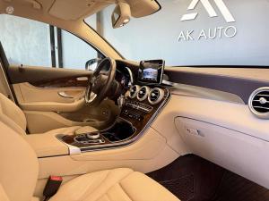 Black Mercedes-Benz GLC 350 2017 in Kaunas, with an engine capacity of 1.99 L and mileage of 104 thousand km for 27490 €, photo 19 on AUTOMOTO.COM.LV