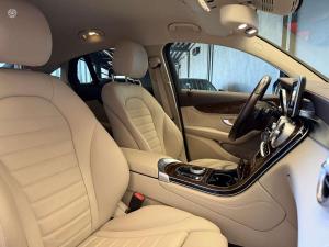 Black Mercedes-Benz GLC 350 2017 in Kaunas, with an engine capacity of 1.99 L and mileage of 104 thousand km for 27490 €, photo 27 on AUTOMOTO.COM.LV
