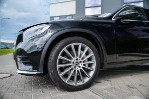 Black Mercedes-Benz GLC 350 2017 in Kaunas, with an engine capacity of 2.99 L and mileage of 208 thousand km for 22950 €, photo 7 on AUTOMOTO.COM.LV