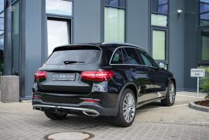 Black Mercedes-Benz GLC 350 2017 in Kaunas, with an engine capacity of 2.99 L and mileage of 208 thousand km for 22950 €, photo 10 on AUTOMOTO.COM.LV