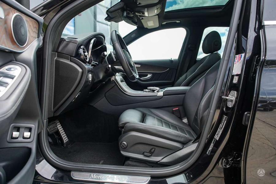 Black Mercedes-Benz GLC 350 2017 in Kaunas, with an engine capacity of 2.99 L and mileage of 208 thousand km for 22950 €, photo 24 on AUTOMOTO.COM.LV
