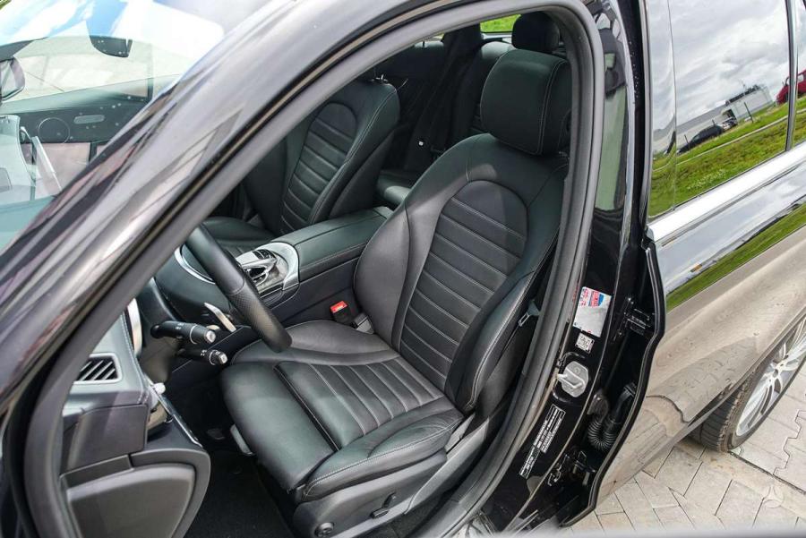 Black Mercedes-Benz GLC 350 2017 in Kaunas, with an engine capacity of 2.99 L and mileage of 208 thousand km for 22950 €, photo 26 on AUTOMOTO.COM.LV
