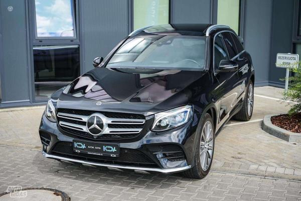 Black Mercedes-Benz GLC 350 2017 in Kaunas, with an engine capacity of 3.00 L and mileage of 208 thousand km for 22950 €, photo 5 on AUTOMOTO.COM.LV