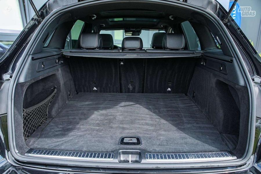 Black Mercedes-Benz GLC 350 2017 in Kaunas, with an engine capacity of 3.00 L and mileage of 208 thousand km for 22950 €, photo 15 on AUTOMOTO.COM.LV
