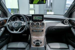 Black Mercedes-Benz GLC 350 2017 in Kaunas, with an engine capacity of 3.00 L and mileage of 208 thousand km for 22950 €, photo 17 on AUTOMOTO.COM.LV