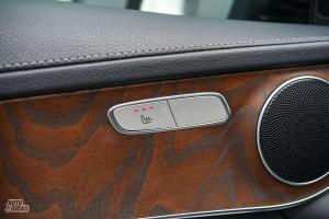 Black Mercedes-Benz GLC 350 2017 in Kaunas, with an engine capacity of 3.00 L and mileage of 208 thousand km for 22950 €, photo 29 on AUTOMOTO.COM.LV