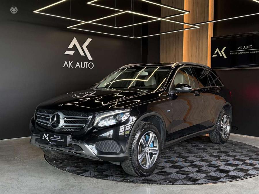 Melns Mercedes-Benz GLC 350 2017 Kauņa, ar dzinēja tilpumu 1.99 L un nobraukumu 169 tūkst. km par 19990 €, foto 7 vietnē AUTOMOTO.COM.LV
