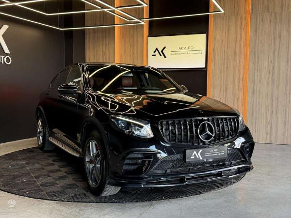 Melns Mercedes-Benz GLC 350 2017 Kauņa, ar dzinēja tilpumu 1.99 L un nobraukumu 180 tūkst. km par 25990 €, foto 3 vietnē AUTOMOTO.COM.LV