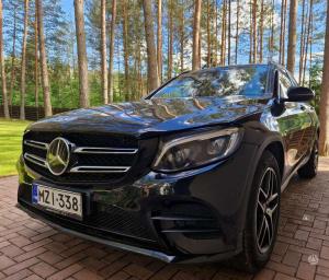 Melns Mercedes-Benz GLC 350 2017 Molėtai, ar dzinēja tilpumu 1.99 L un nobraukumu 248 tūkst. km par 11300 €, foto  vietnē AUTOMOTO.COM.LV
