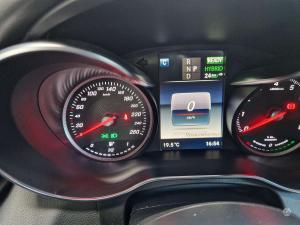 Melns Mercedes-Benz GLC 350 2017 Molėtai, ar dzinēja tilpumu 1.99 L un nobraukumu 248 tūkst. km par 11300 €, foto 4 vietnē AUTOMOTO.COM.LV
