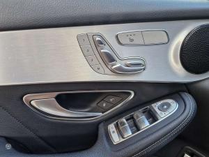 Melns Mercedes-Benz GLC 350 2017 Molėtai, ar dzinēja tilpumu 1.99 L un nobraukumu 248 tūkst. km par 11300 €, foto 8 vietnē AUTOMOTO.COM.LV