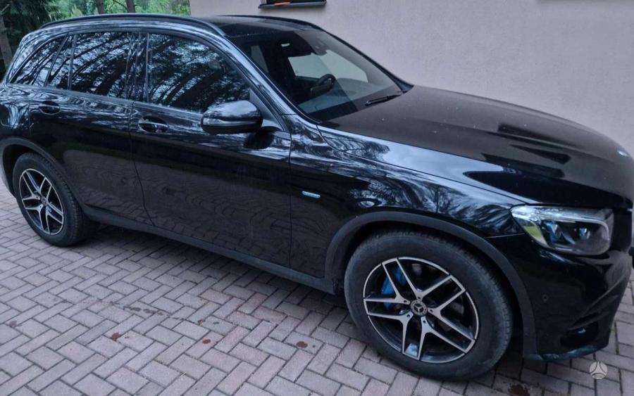 Melns Mercedes-Benz GLC 350 2017 Molėtai, ar dzinēja tilpumu 1.99 L un nobraukumu 248 tūkst. km par 11300 €, foto 11 vietnē AUTOMOTO.COM.LV