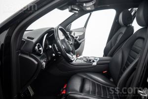 Melns Mercedes-Benz GLC 350 2017 Tallina, ar dzinēja tilpumu 2.00 L un nobraukumu 197 tūkst. km par 17499 €, foto 10 vietnē AUTOMOTO.COM.LV