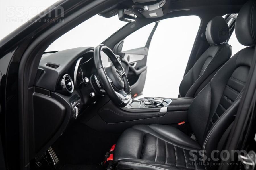Melns Mercedes-Benz GLC 350 2017 Tallina, ar dzinēja tilpumu 2.00 L un nobraukumu 197 tūkst. km par 17499 €, foto 10 vietnē AUTOMOTO.COM.LV