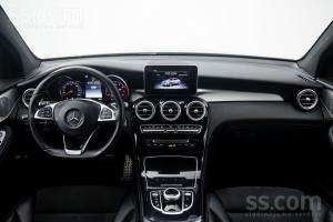 Черный Мерседес GLC 350 2017 в Таллин, объемом двигателя 2.00 л и пробегом 198 тыс. км за 24999 €, фото 3 на AUTOMOTO.COM.LV