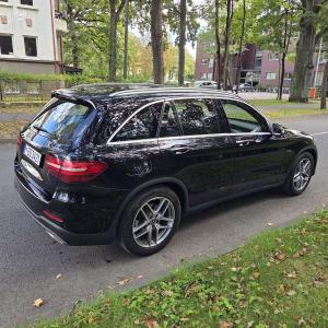 Melns Mercedes-Benz GLC 350 2017 Kauņa, ar dzinēja tilpumu 1.99 L un nobraukumu 229 tūkst. km par 16750 €, foto 4 vietnē AUTOMOTO.COM.LV
